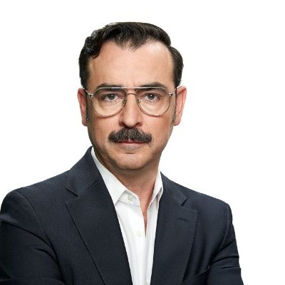 Jayson Elliot – Product + UX Director