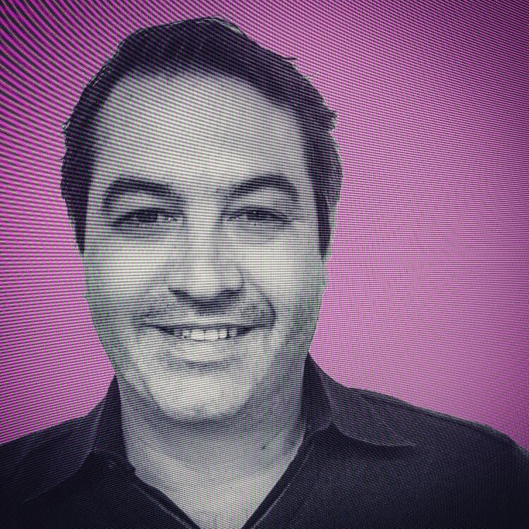 Jayson Elliot – Product + UX Director